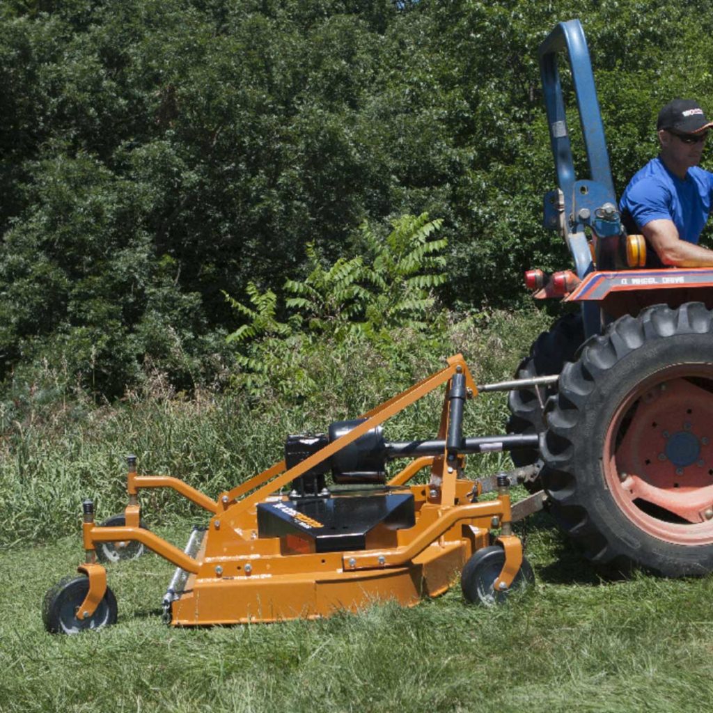 Finish Mowers for a well-groomed lawn - Woods Equipment